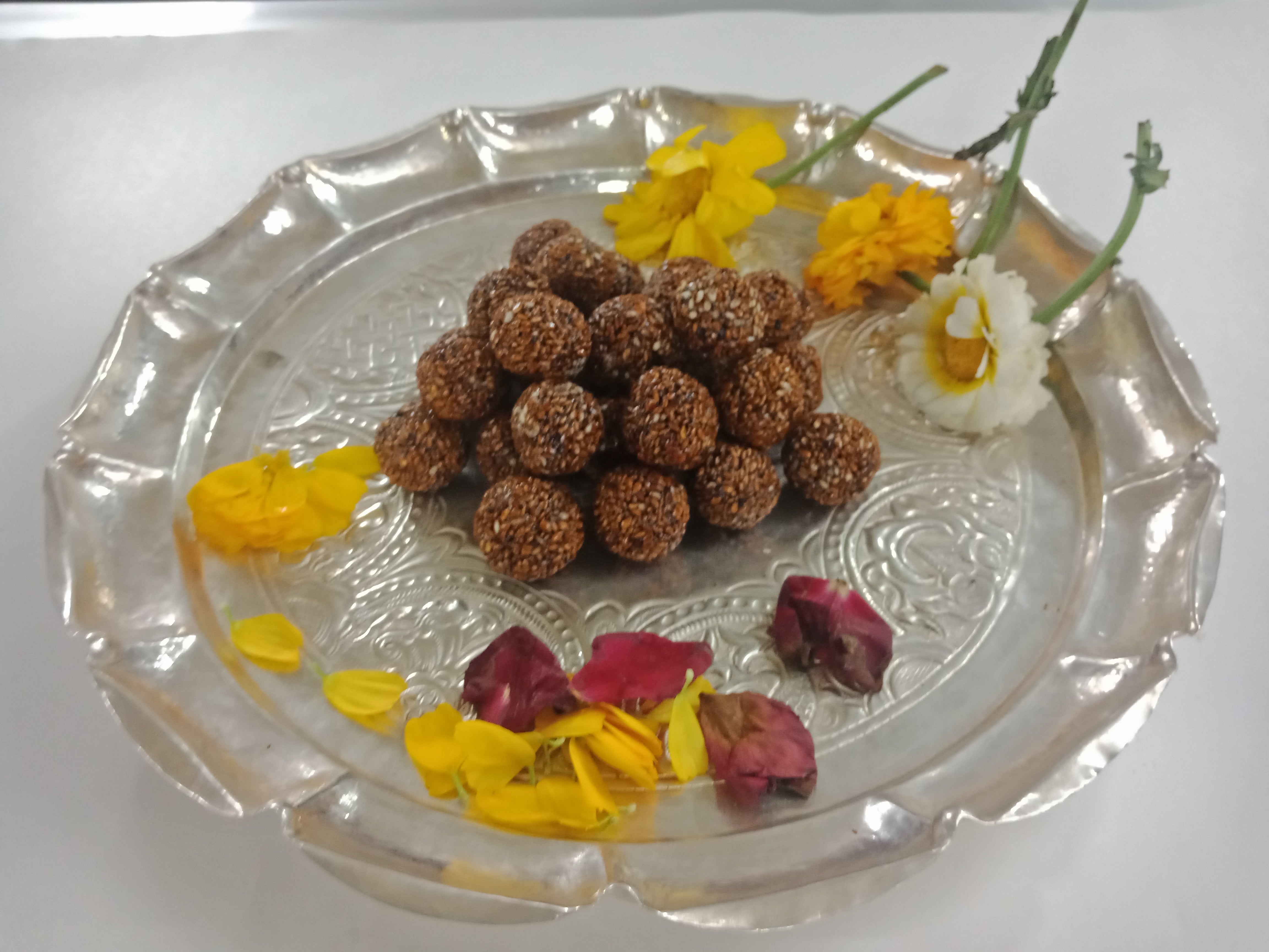 Teel Laddu – Kasthamandap Bhandar